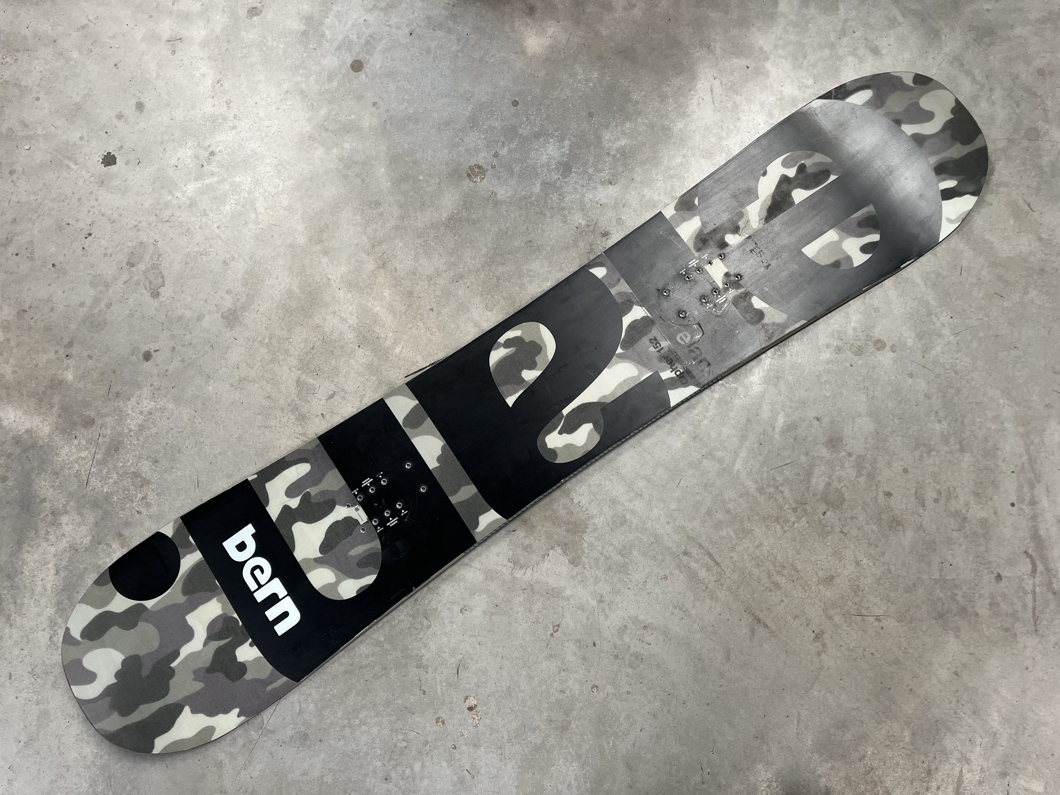 Elan Cipher 152cm Snowboard - All Mountain, True Twin